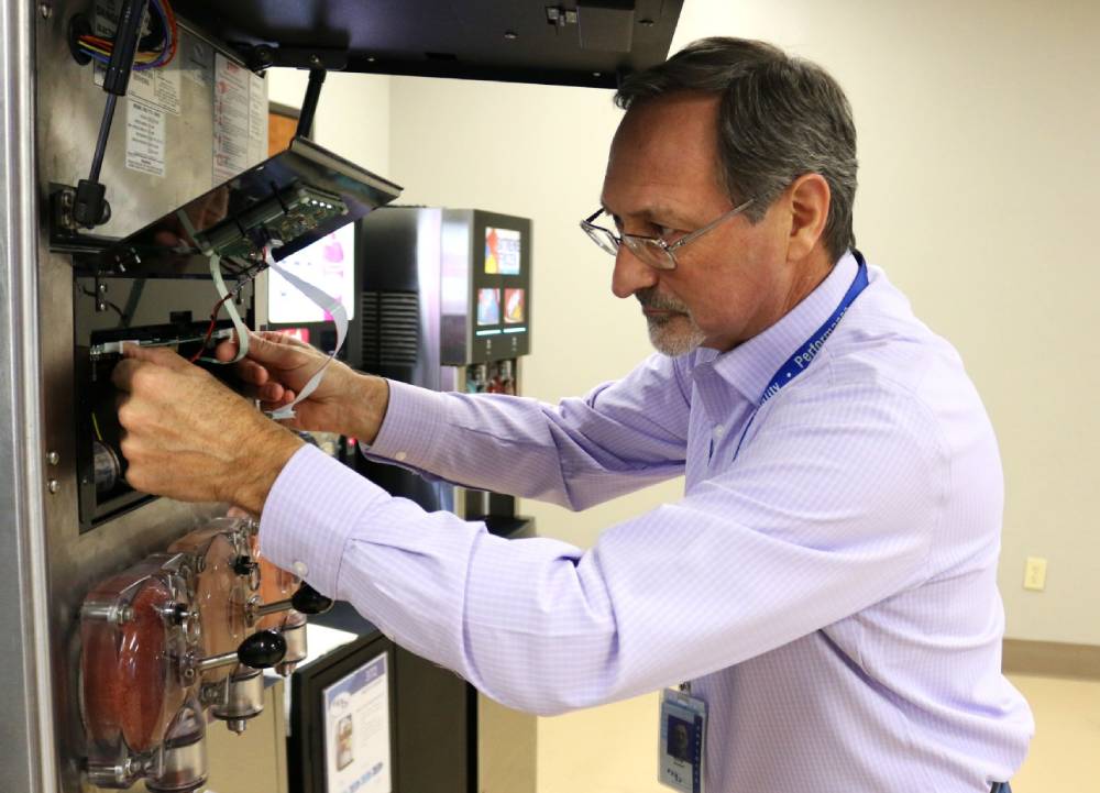 Purchasing a Frozen Drink Slush Machine | FBD Frozen